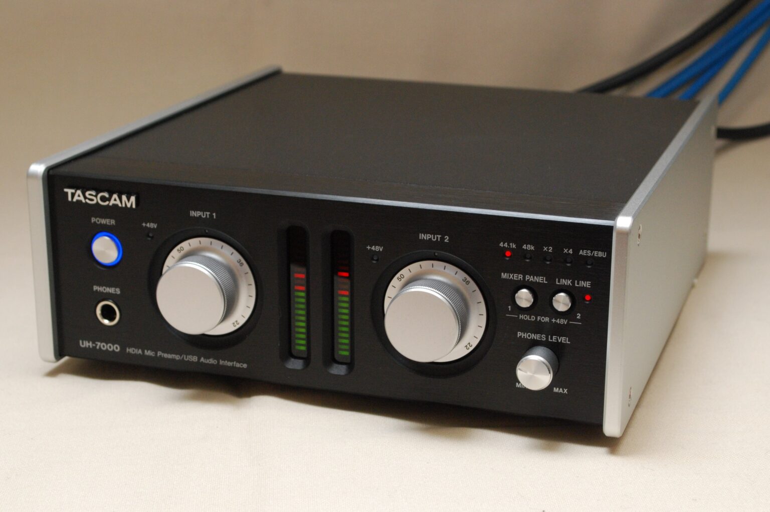 高級オーディオIFと普及版で音に違いはあるか、UH-7000でチェック | DTMステーション