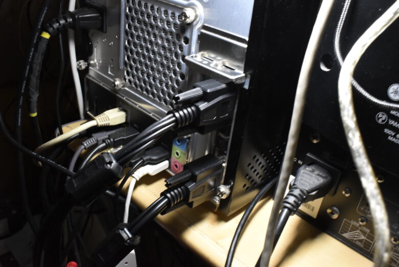 超低レイテンシー、2021年現在の最高峰の内蔵型オーディオインターフェイス、RME HDSPe AIO Proの実力 | DTMステーション