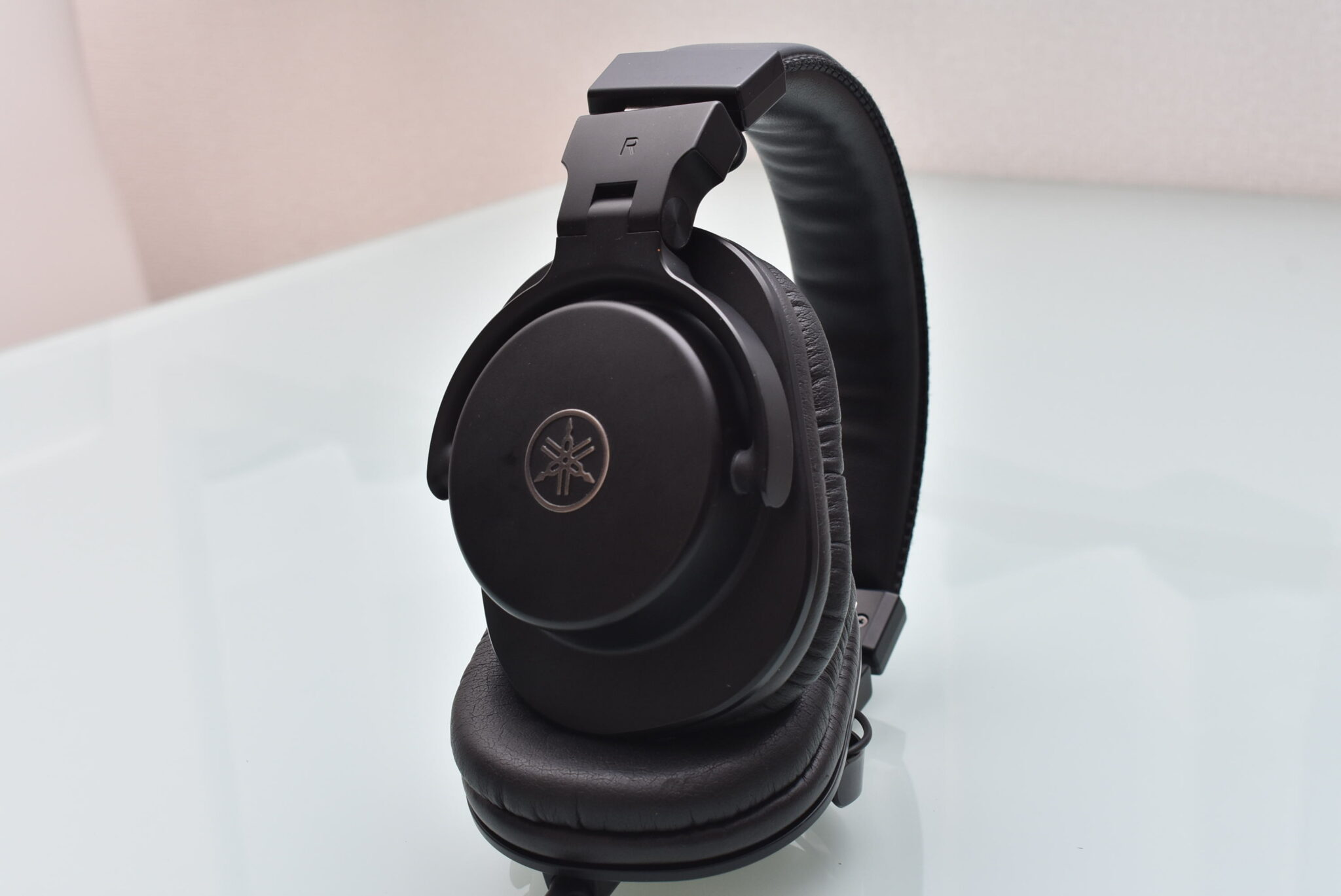 YAMAHAの定番モニターヘッドホンHPH-MT8。最近プロを含む多くのDTMerが利用するようになった理由とは？ | DTMステーション