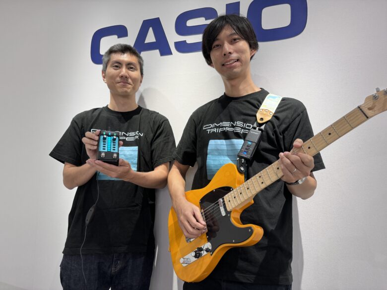 ギターストラップを伸ばすと“ギュイーン”と音を変化させられるコントローラー、DIMENSION TRIPPER。カシオがクラファン開始 | DTMステーション