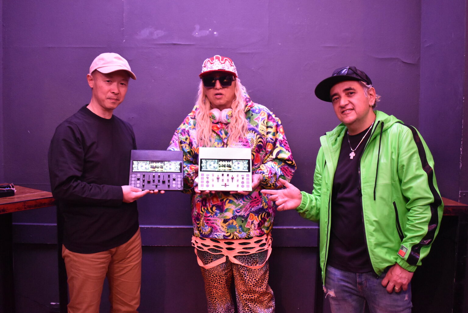 A4サイズのポータブルDJシステム、GODJ Plusの後継機、FJ1のクラファン1/30まで実施中。DJ KOOさん、DJ TAROさんによるイベントも | DTMステーション