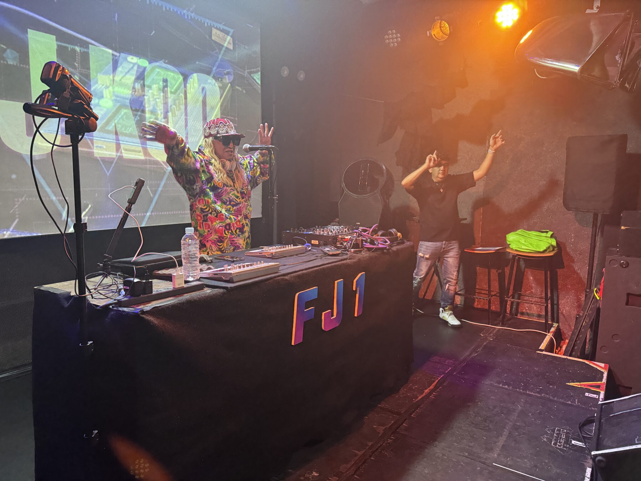 A4サイズのポータブルDJシステム、GODJ Plusの後継機、FJ1のクラファン1/30まで実施中。DJ KOOさん、DJ TAROさんによるイベントも | DTMステーション