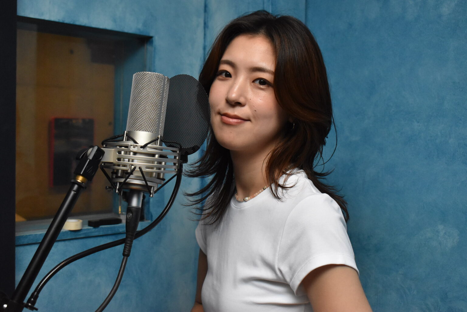 AT50シリーズで2ndアルバム制作中。繊細な音で魅了するシンガーソングライター。XinUの歌声、そのサウンドの秘密に迫る | DTMステーション