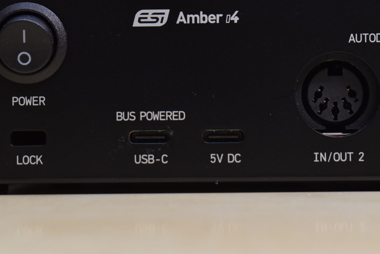 独ESIのオーディオインターフェイス、Amber i2/i4が国内発売開始。高品位で自由度の高い設計 | DTMステーション